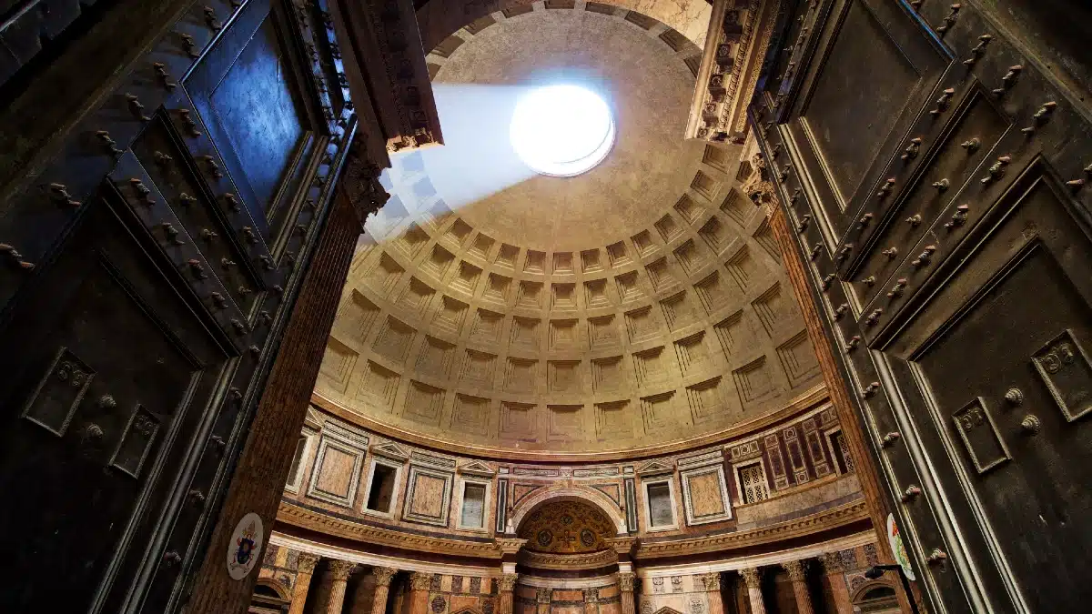 Roman Pantheon Architecture - A Timeless Masterpiece