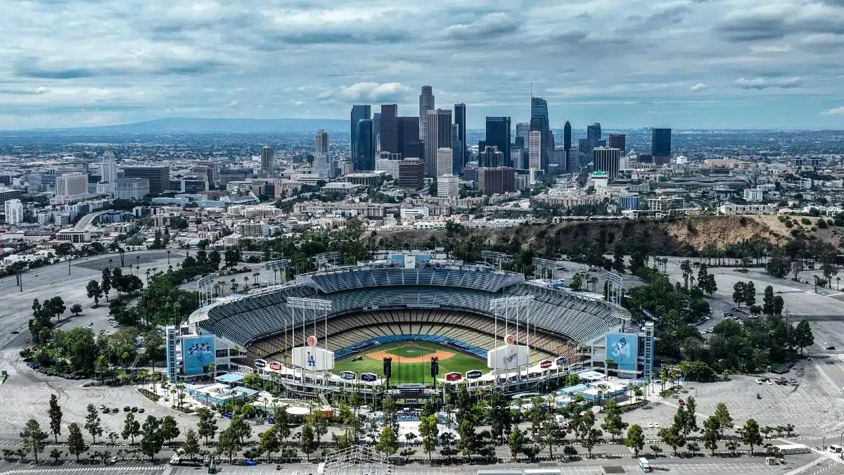 Dodger Stadium Tickets: Games, Tours | Best of 2024