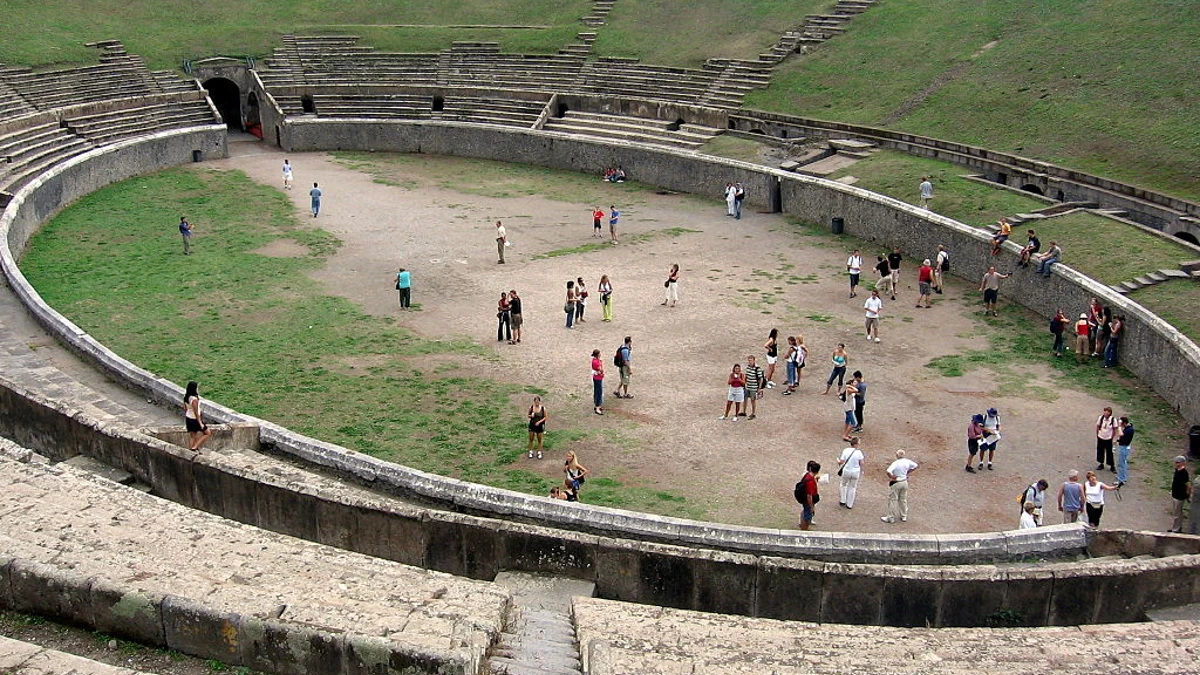 What Events Were Held in Pompeii’s Amphitheater?